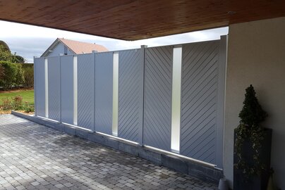 Sichtschutz aus Aluminium von Zaunteam