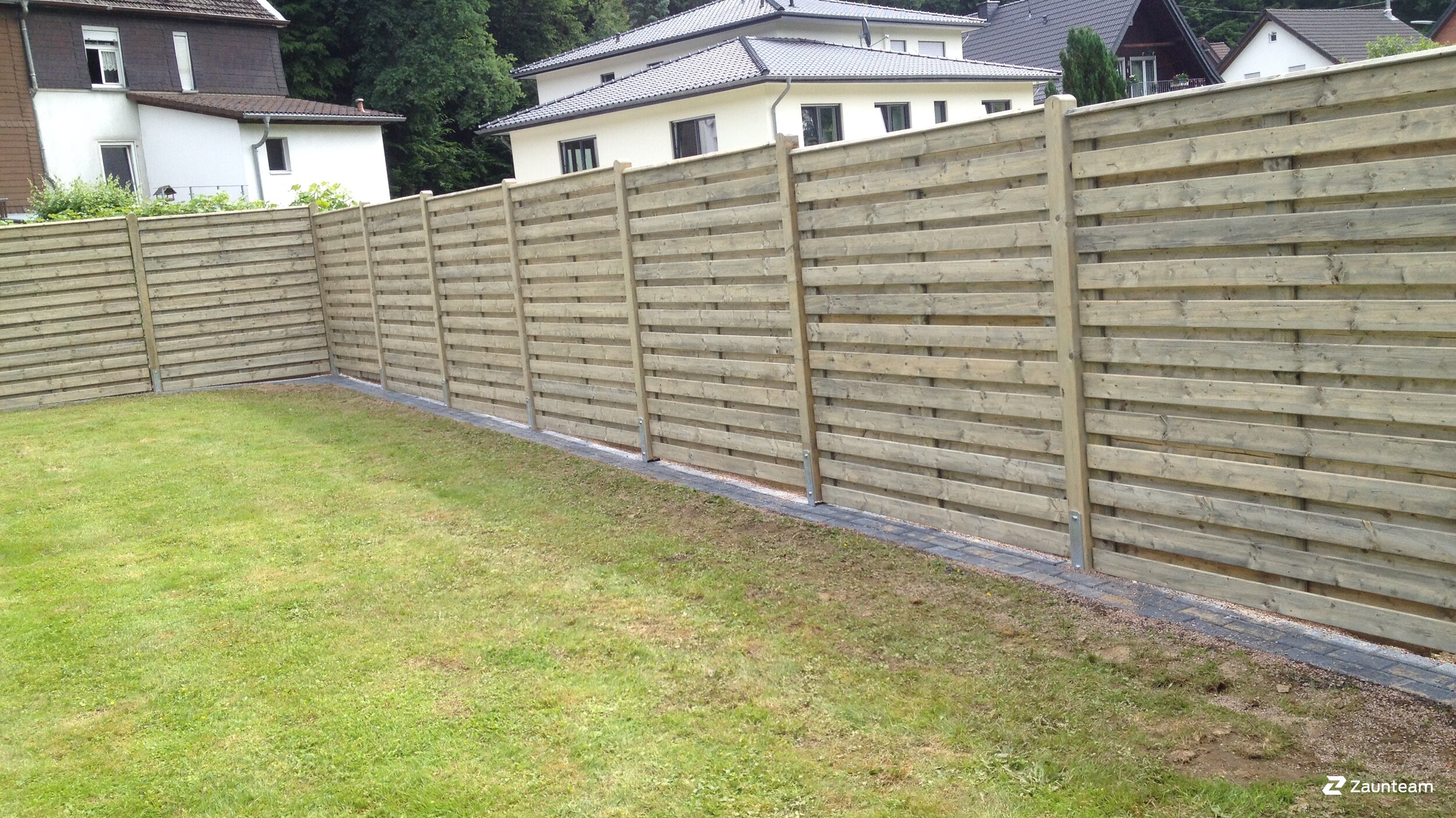 Sichtschutz aus Holz - Lugano von Zaunteam