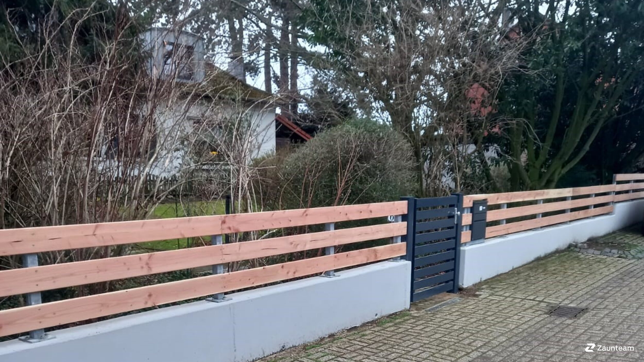 Zaunteam | Bohlenzaun Lärche natur, 52499 Baesweiler